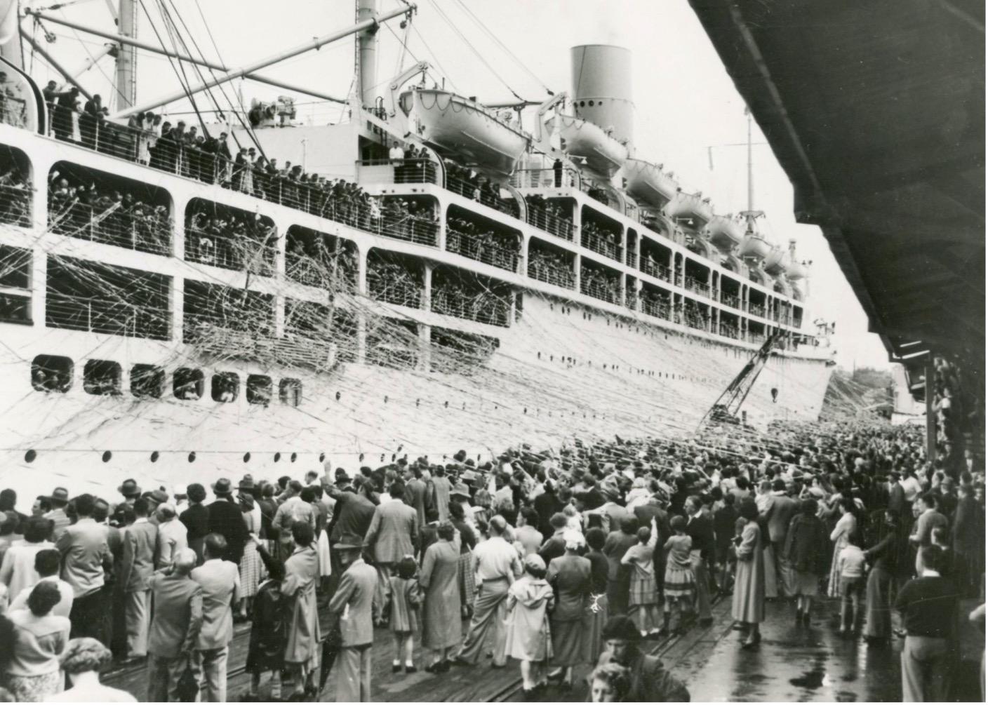 First Voyage, Ten Pound Poms & Queen Elizabeth 2 - Cruise News